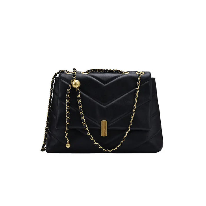 The Commuter Tote Textured Chain Bag — The Soft Life Collective – The ...